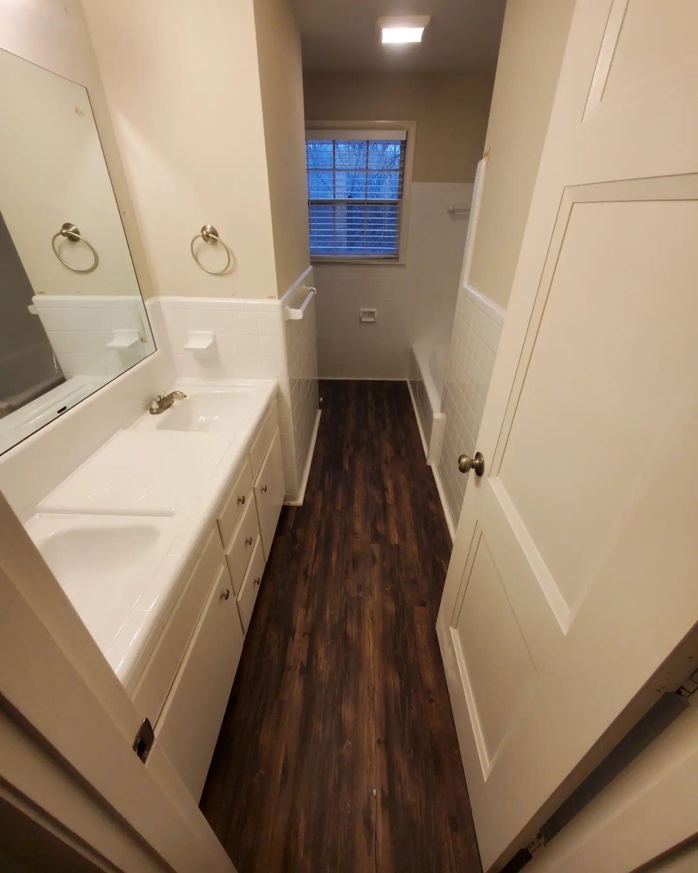 Tile Resurfacing - Columbia